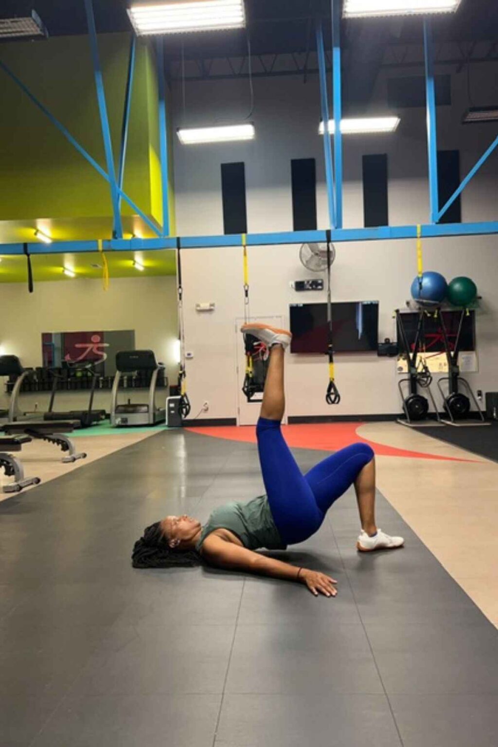 Get your dream butt with the single leg bridge exercise • Views From Here